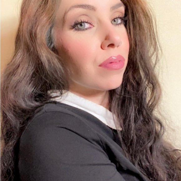 Emily's Closet (@poshmarkedclark) | Poshmark